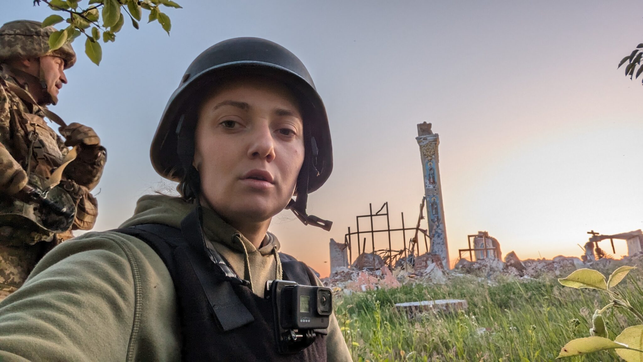 Frontline Reporter Anna Kaliuzhna: 25m from Russians